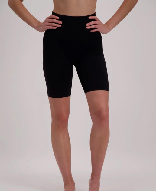 Women's Shaping Seamfree Long Leg Short in Black | Postie